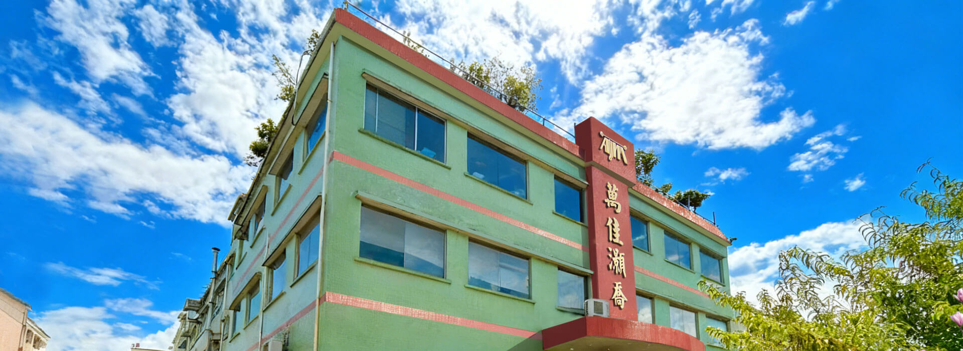 Electronic thermometers play an important role in daily life-Solution ...